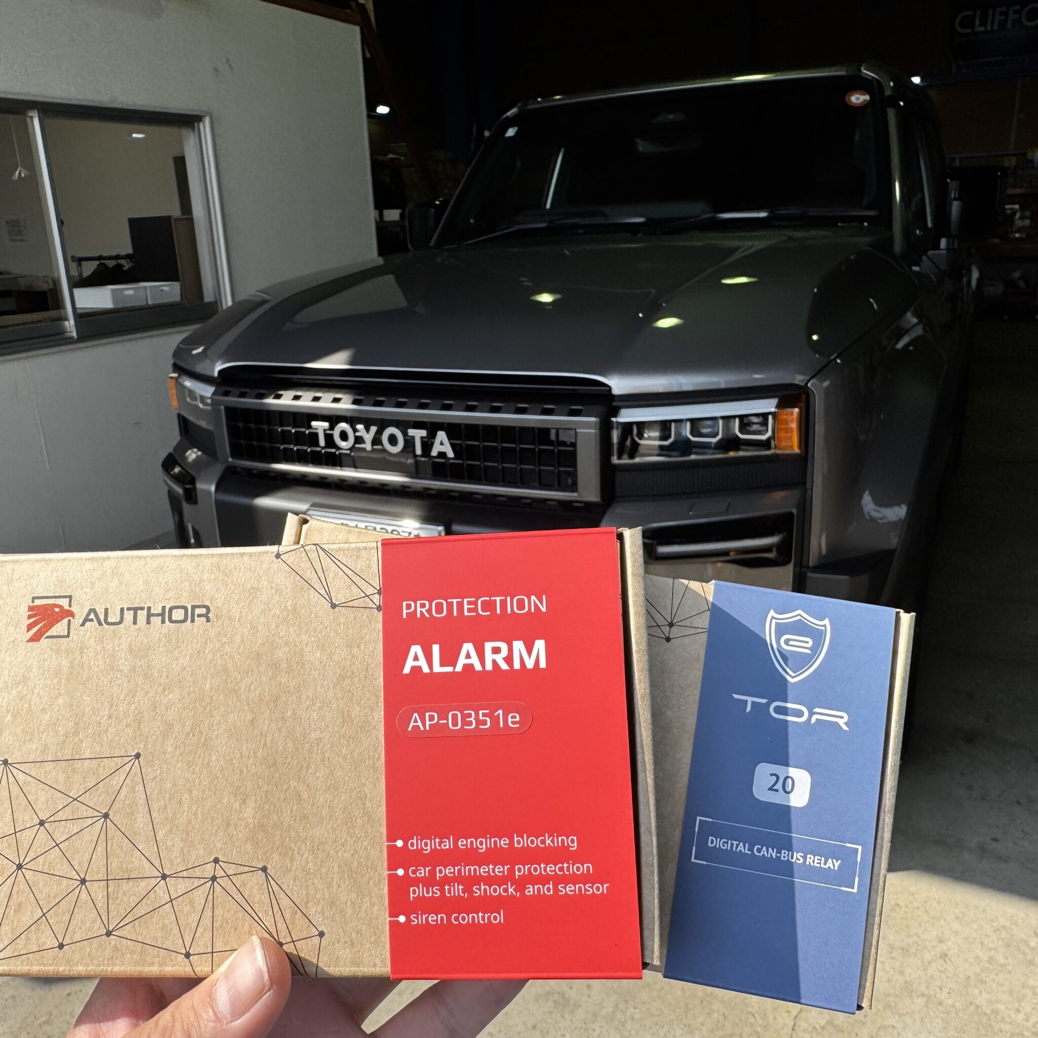 トヨタ/ランドクルーザー250｜「IGLA ALARM」「TOR」 - メカドック